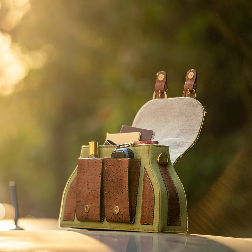 Buy The Daakiya Cork Satchel Online - Studiobeej